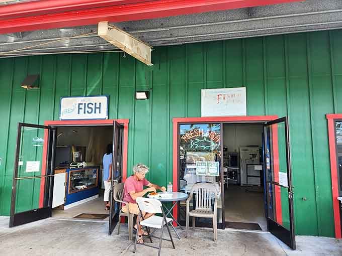 Pahoa Fresh Fish &ndash; where the catch is so fresh it practically introduces itself before jumping onto your plate.