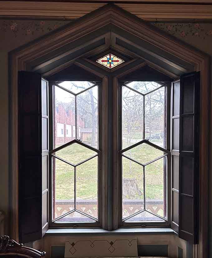 Windows this beautiful make you understand why Victorians spent so much time gazing thoughtfully outside.