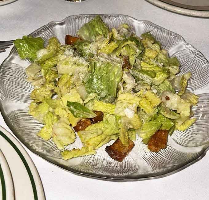 Even the salad gets the respect it deserves at Bamonte's, where crisp greens and classic dressing provide the perfect counterpoint to hearty Italian mains.