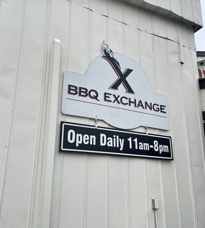 The sign that brings joy to hungry travelers – "Open Daily" are possibly the two most beautiful words in the English language when barbecue cravings strike.