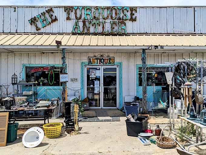 One person's junk is another's treasure, and this wonderfully chaotic storefront proves it spectacularly well.