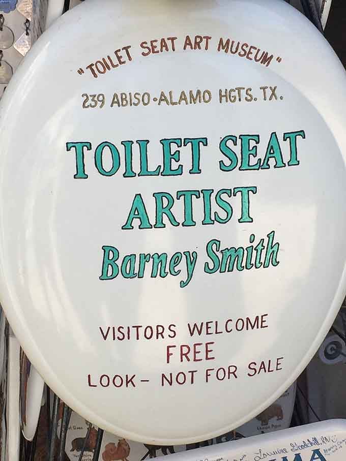 This sign says it all: free admission to see something you absolutely won't find anywhere else.