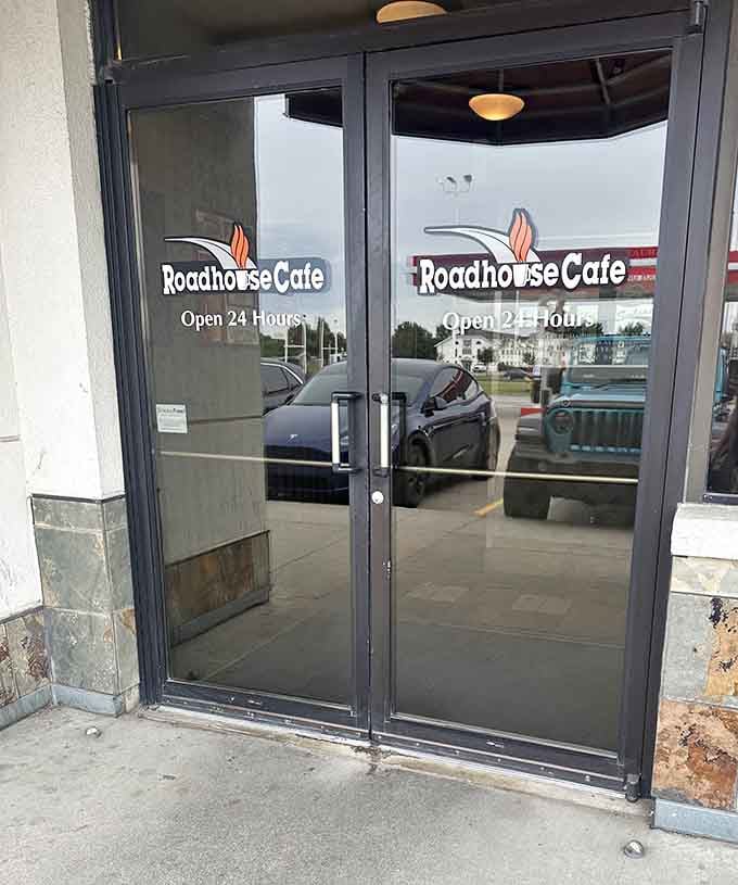 Open 24 Hours isn't just a business model&mdash;it's a promise. Breakfast cravings don't follow clocks, and neither does Roadhouse Cafe.