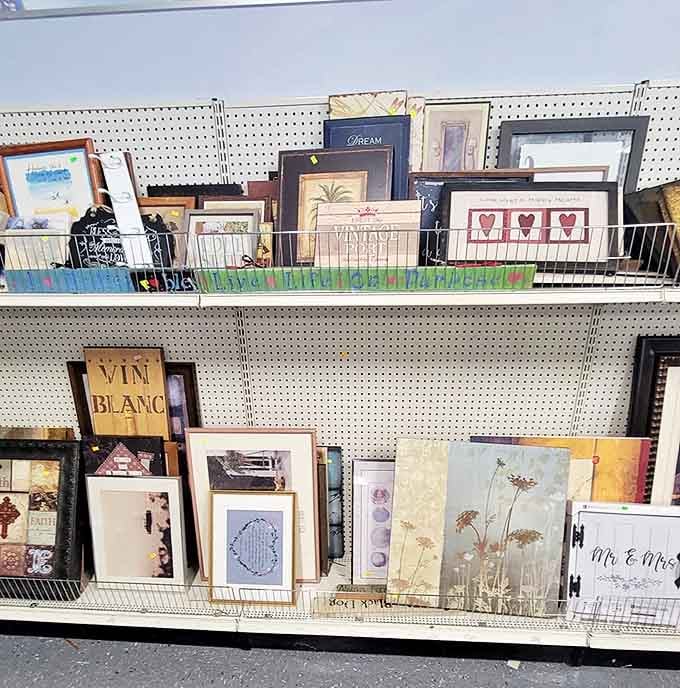 Wall art for every taste! From inspirational quotes to vintage prints, your blank walls are begging for these treasures.