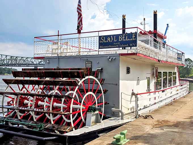 All aboard the Island Belle, your ticket to Blennerhassett Island's storied past! This sternwheeler channels Mark Twain-era river travel with every paddle rotation.