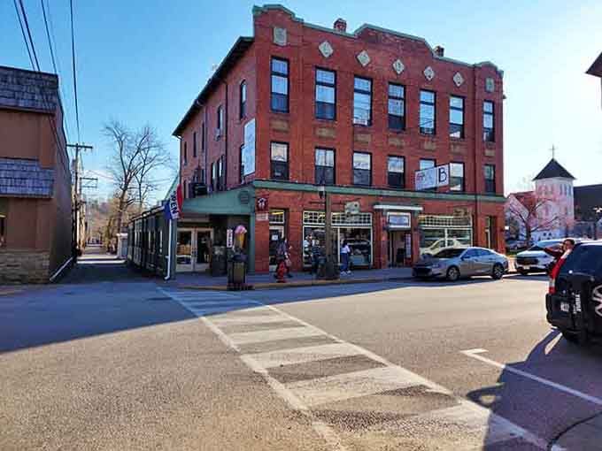 Historic brick buildings house galleries and shops that have been tempting wallets for decades with good reason.