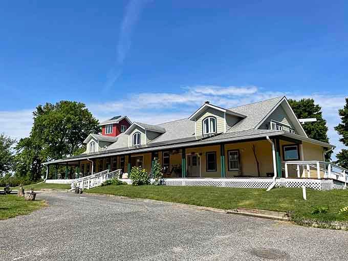 Salem River Inn offers hospitality in a sprawling structure that looks like it wandered in from the countryside.