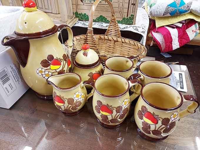 This cheerful vintage tea set with its strawberry and daisy motif practically begs you to host an impromptu afternoon gathering.