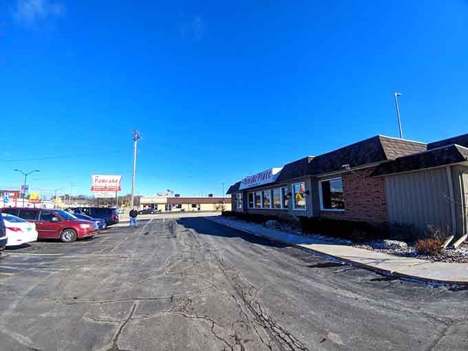 That full parking lot on a weekday morning? That's your first clue you've found something special.