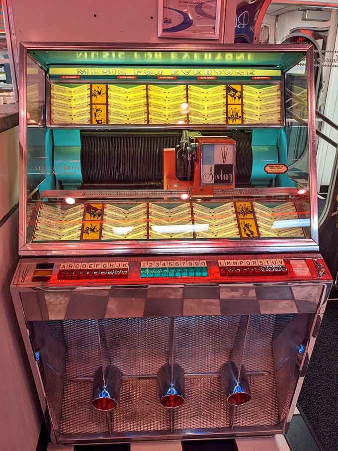 A working jukebox ready to soundtrack your meal with tunes from when music told actual stories.