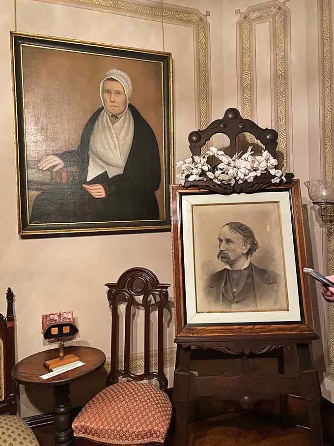 Period portraits remind us that people have always enjoyed displaying family photos, just more formally.