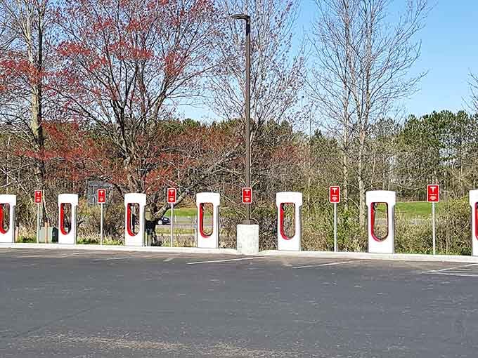 Even your electric vehicle can refuel here, though it won't enjoy the caramel rolls like you will.