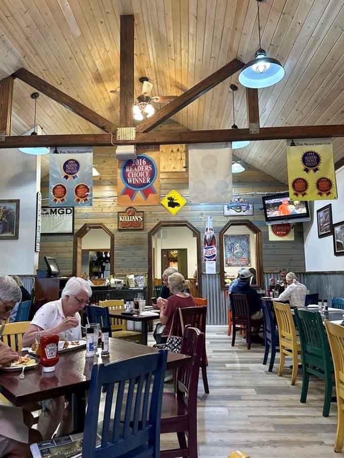 Real diners enjoying real meals in a real restaurant where the food does all the talking it needs to.