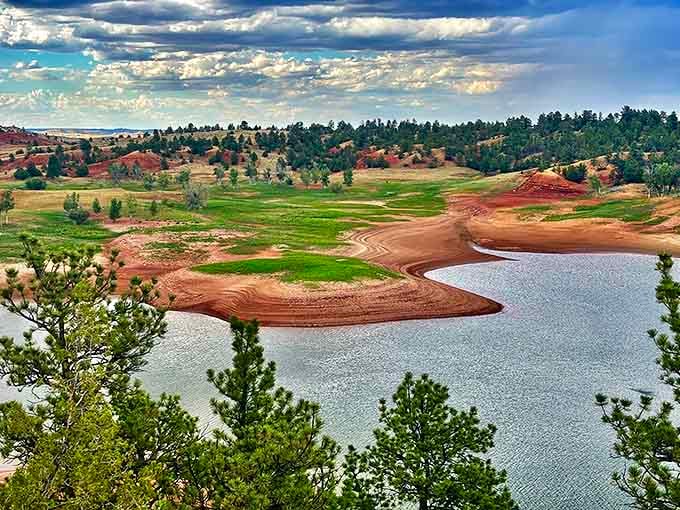 Nature's watercolor palette on full display. Glendo's landscape transitions from rusty reds to emerald greens with blue water as the centerpiece.