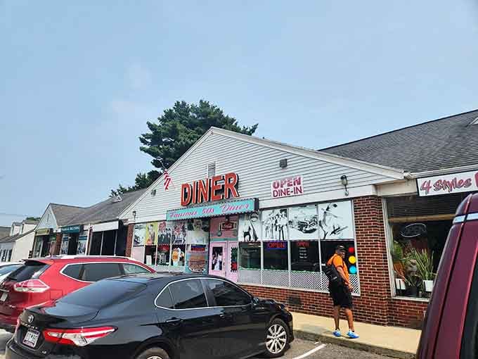 The exterior welcomes you with silhouettes of Elvis and Marilyn, promising good times and even better food inside.