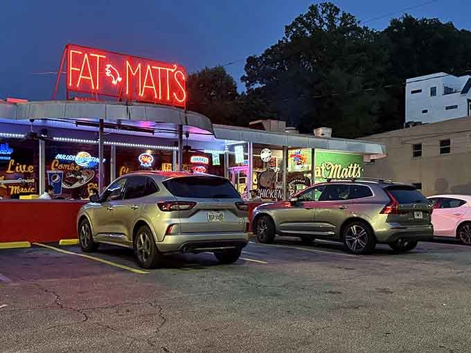 When the parking lot is this full, you know the locals have spoken and they've said something delicious.