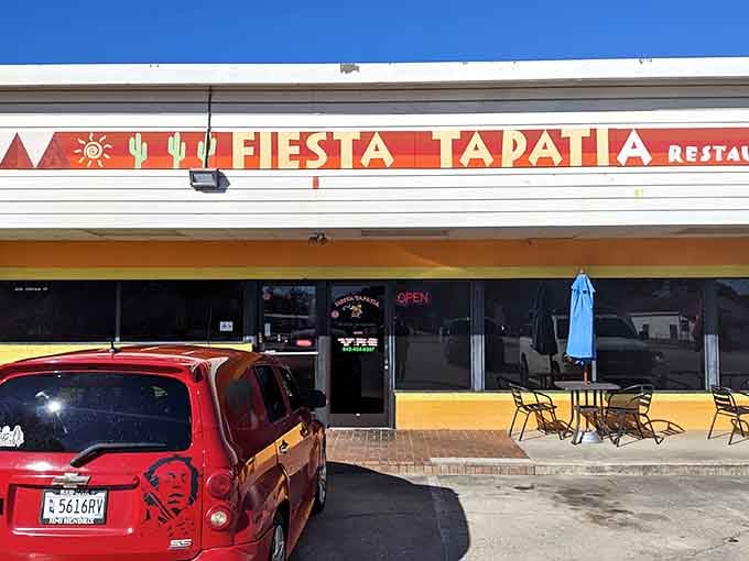 Fiesta Tapatia brings south-of-the-border flavors to South Carolina, proving good taste knows no boundaries—geographic or economic.