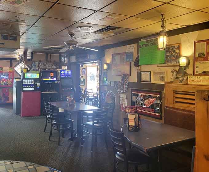 The dining room stretches out with plenty of seating for the crowds who make the pilgrimage here regularly.