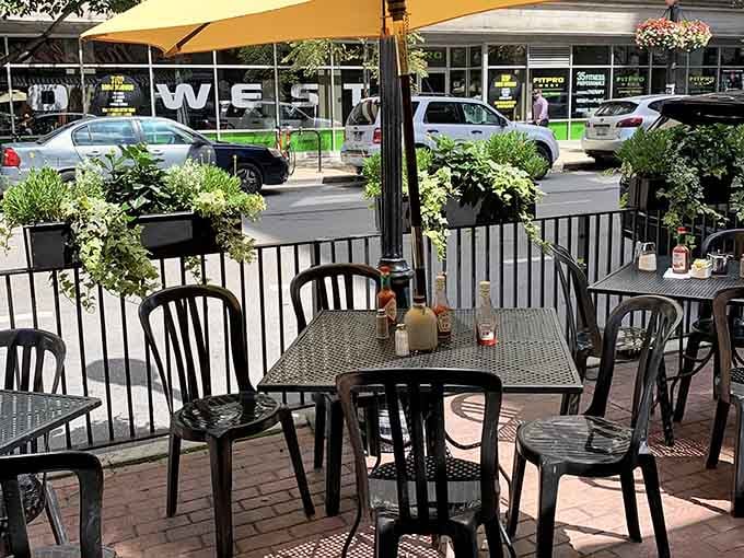 Outdoor seating for those perfect Chicago mornings when breakfast tastes even better with a side of fresh air.