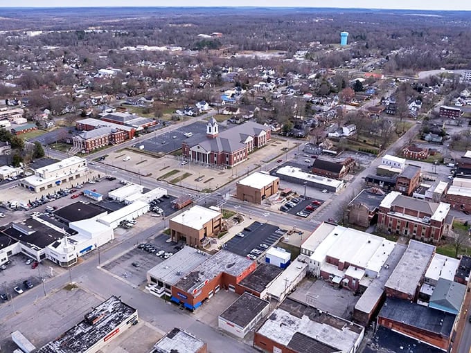 From above, Madisonville reveals its perfect balance of community infrastructure and residential neighborhoods&mdash;all at 33% below national rent averages.