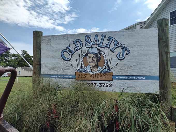 The sign welcomes you year-round, Wednesday through Sunday, like a beacon calling seafood lovers home to paradise.