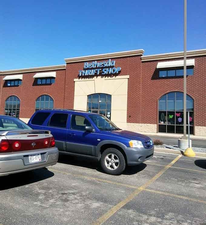 The parking lot fills early on sale days&mdash;Wisconsin's bargain hunters know that the early bird gets the vintage Pyrex.