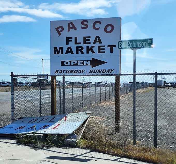 That sign doesn't lie: Saturday and Sunday are when the magic happens and wallets breathe easier.