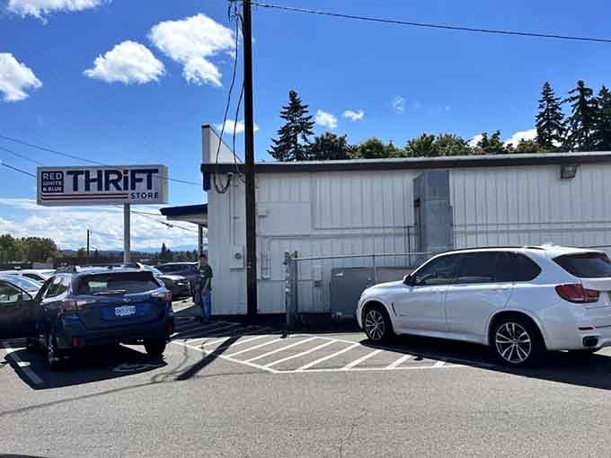 Blue skies and full parking spaces signal another successful day of bargain hunting in progress.