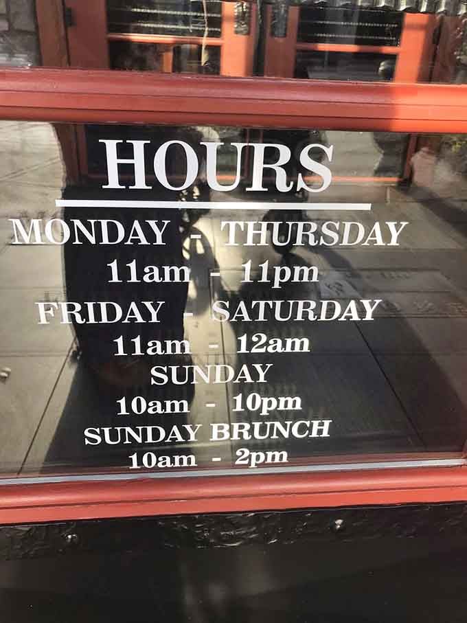 Extended hours mean you can satisfy those cravings whether it's lunch, dinner, or late-night hunger calling.