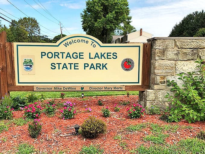 The welcome sign that might as well say: "Prepare to forget about your inbox for a few blissful hours."