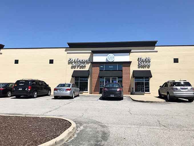 The building sits ready to welcome treasure hunters seeking deals that'll make their wallets smile.