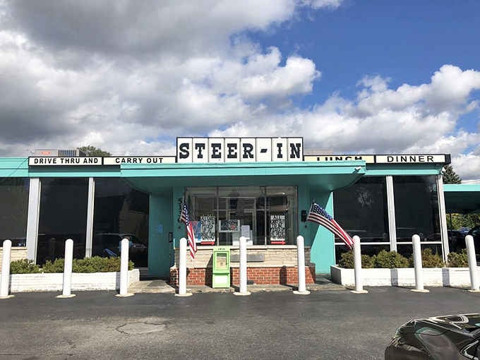 The classic drive-in setup means you can enjoy world-class burgers without ever leaving your car's comfort.