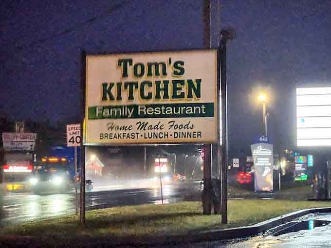 A sign that's been guiding hungry travelers to homemade happiness, one breakfast at a time, for years now.