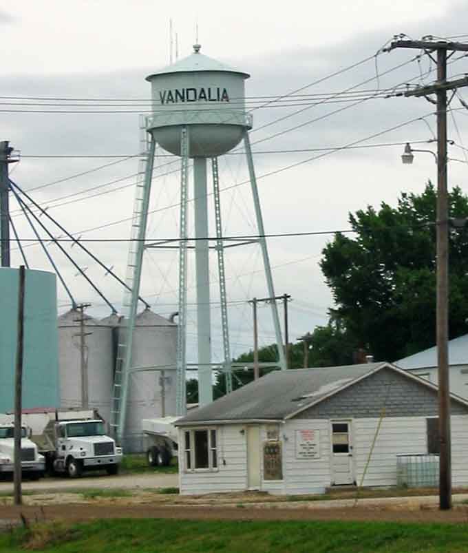 The water tower proudly declaring "Vandalia" to anyone passing through, a landmark that GPS coordinates simply cannot replace.