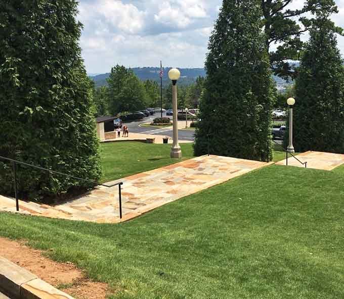 Manicured grounds and winding paths make exploring the park almost as enjoyable as seeing the big guy himself up close.