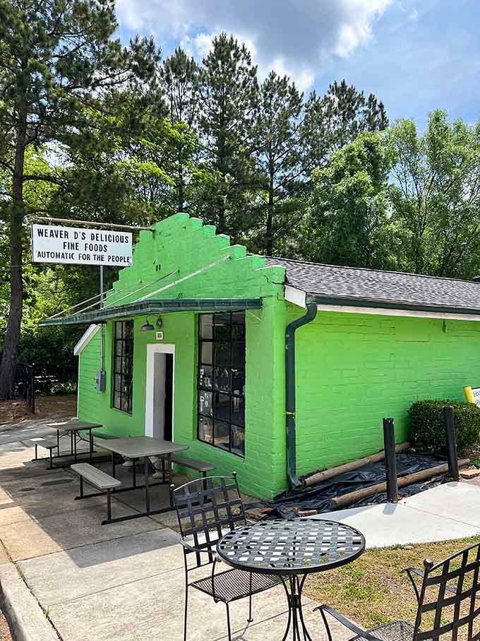 Outdoor tables where you can enjoy your soul food while soaking up that Georgia sunshine.