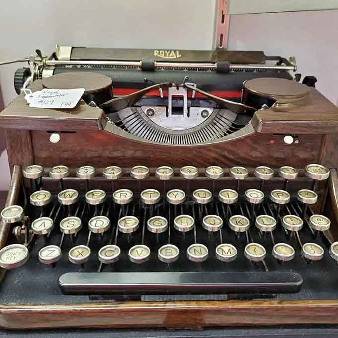 A Royal typewriter waiting patiently for someone to appreciate the satisfying click-clack of mechanical writing once more.