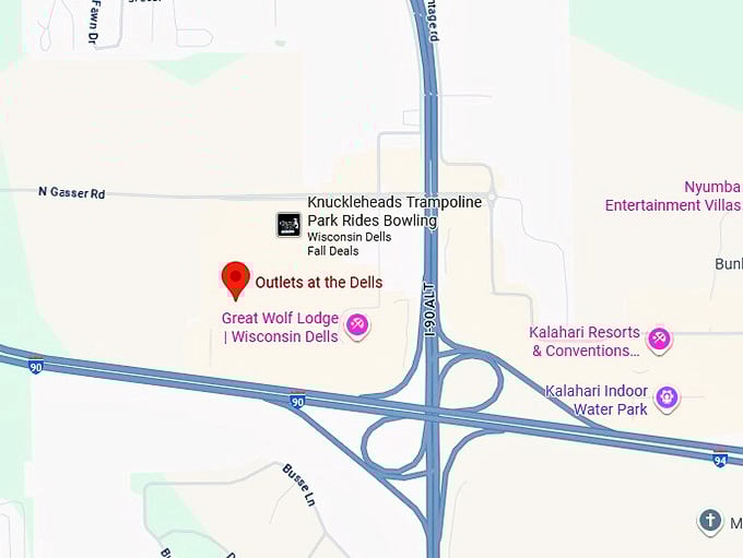 16. outlets at the dells map