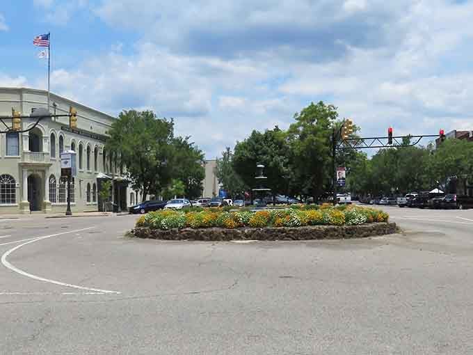 Wide boulevards and flower-filled roundabouts make Aiken's downtown feel like a gracious Southern estate you're invited to explore.
