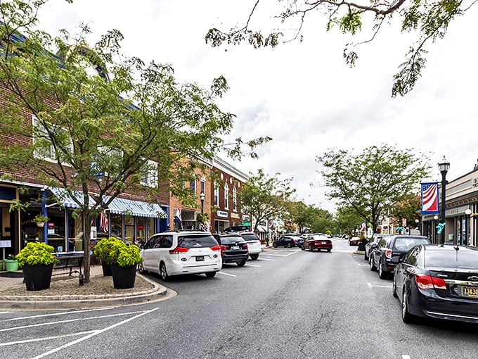 Lewes's main street looks like it was designed by someone who really understands what "charming" means. Those brick buildings practically whisper stories!