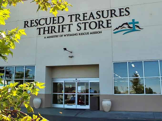 The welcoming facade of Rescued Treasures Thrift Store, where one person's castoffs become another's newfound treasures.