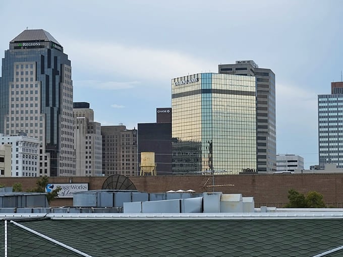 Shreveport's skyline stands proud without the sky-high prices. Downtown offers big-city vibes while your wallet stays happily plump.