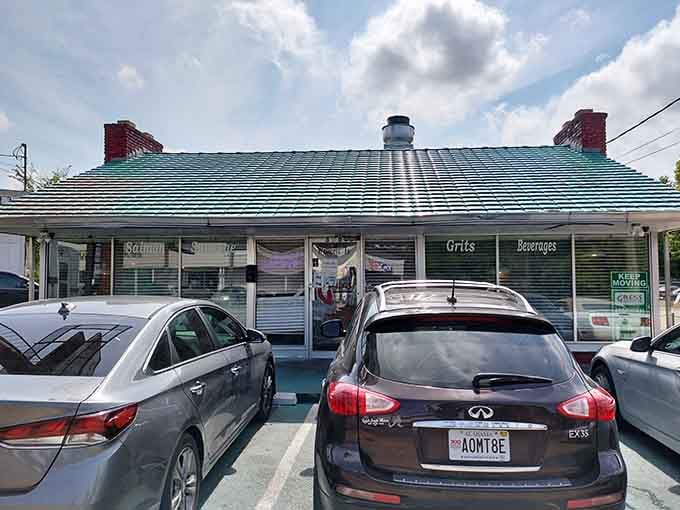 The full parking lot tells you everything you need to know about what's cooking inside this Montgomery gem.