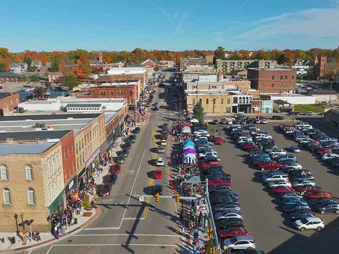 Festival days bring the whole town together, filling Main Street with neighbors, vendors, and that genuine small-town energy.