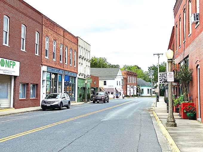 Small-town magic at its finest! Onancock's brick buildings and colorful shops create a downtown where your retirement dollars stretch like taffy.
