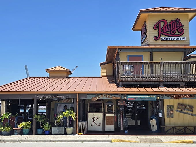 The welcoming facade practically waves you in, ready to feed you oysters and sunshine in equal measure.