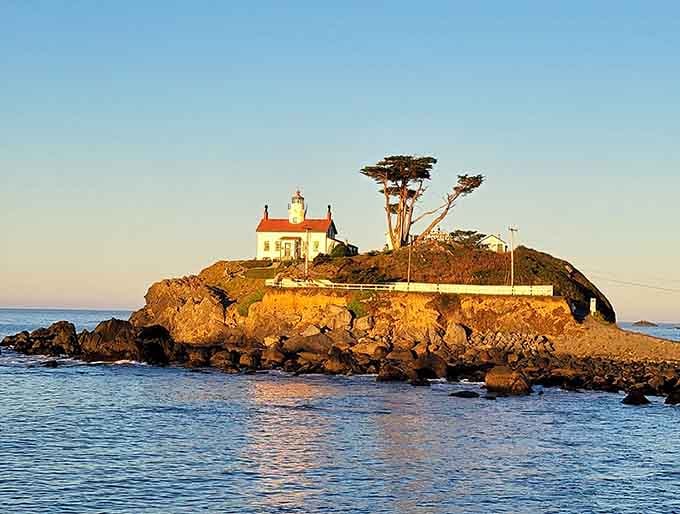Golden hour turns this lighthouse into something from a postcard your aunt would definitely send you from vacation.