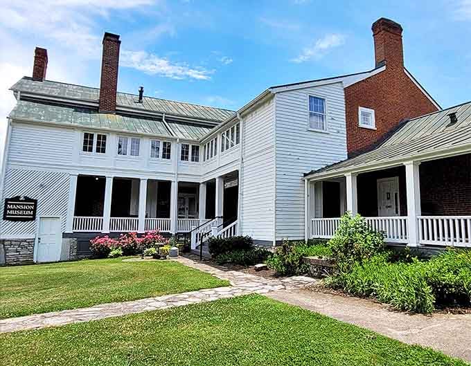 The elegant Mansion Museum stands as proof that frontier living eventually upgraded from "survival chic" to "Federal fabulous" as Kentucky grew.