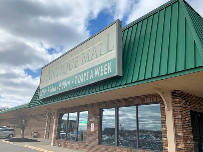 Open seven days a week because vintage emergencies don't respect weekends or your carefully planned schedule.