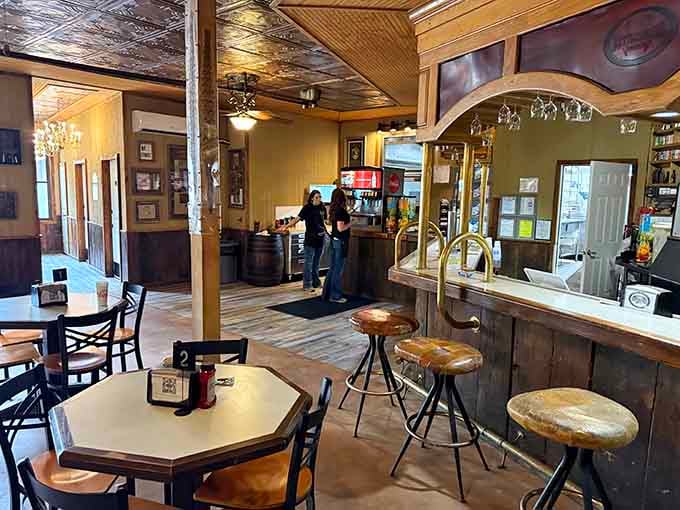 Step inside where rustic charm meets geological wonder, and suddenly every other restaurant feels a bit ordinary.